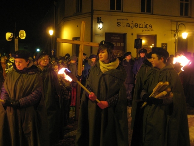 Poranna droga krzyżowa w Środzie Wlkp. odwołana - Radio Poznań