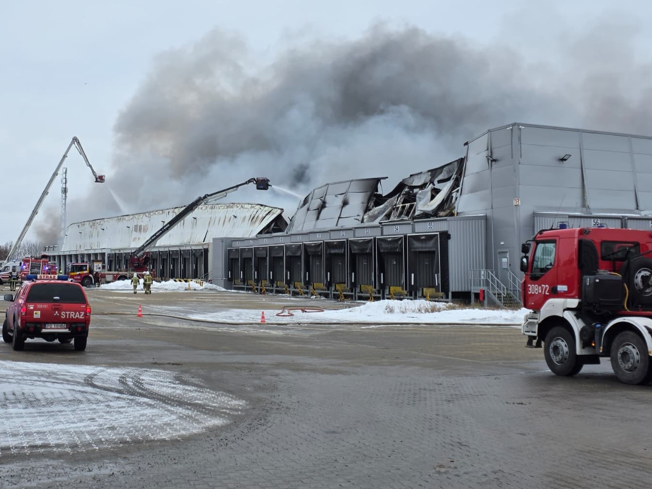 Potężne straty po pożarze w Tarnowie Podgórnym. Co z pracownikami firmy ...