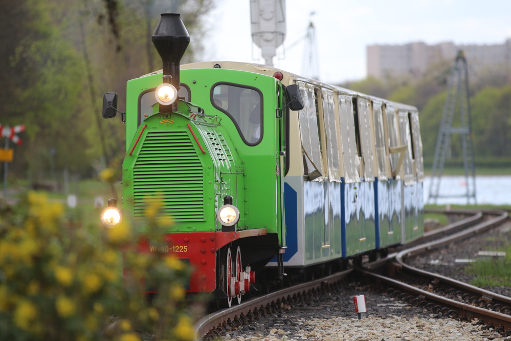 Wstrzymane kursy Maltanki, przy stacji znaleziono niewybuch! - Radio Poznań